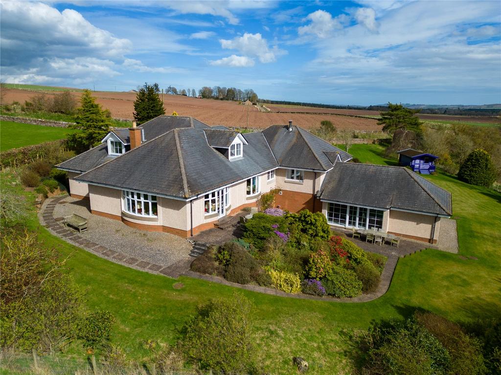 Den of Baldoukie, Tannadice, By... 4 bed detached house - £550,000