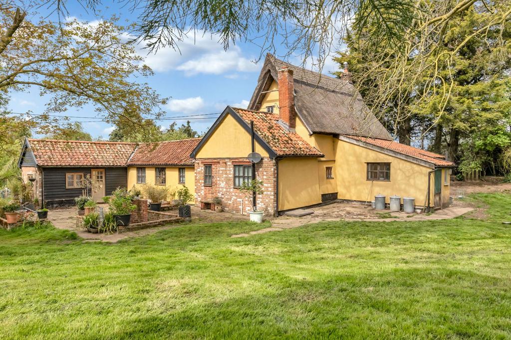 Hoxne Road, Eye 3 bed cottage - £775,000