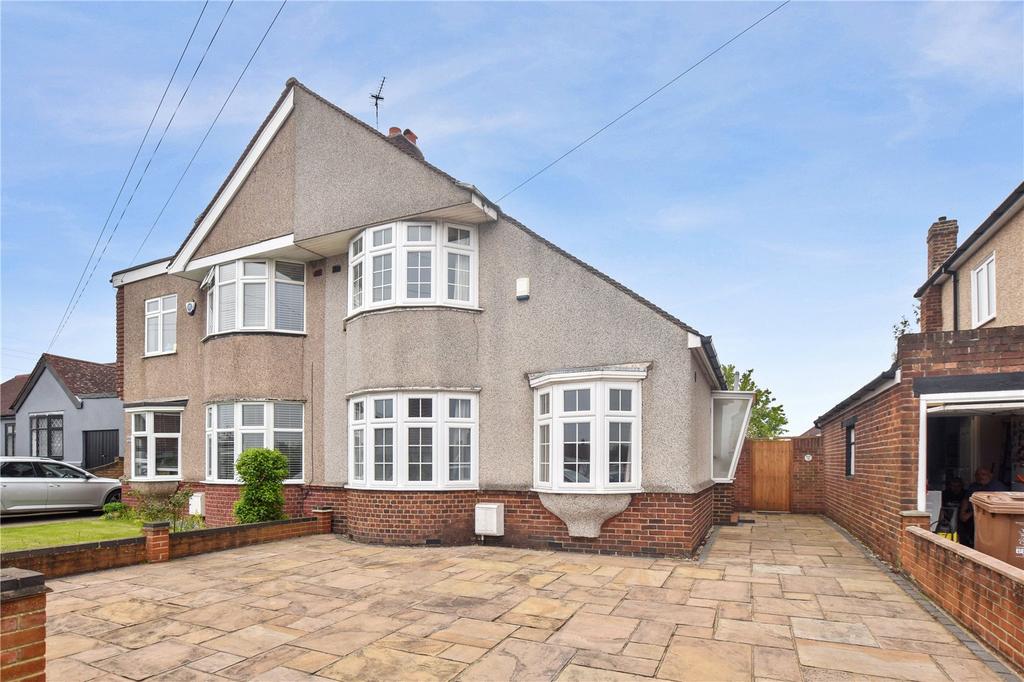 Steynton Avenue, Bexley, DA5 3 bed semi-detached house - £550,000