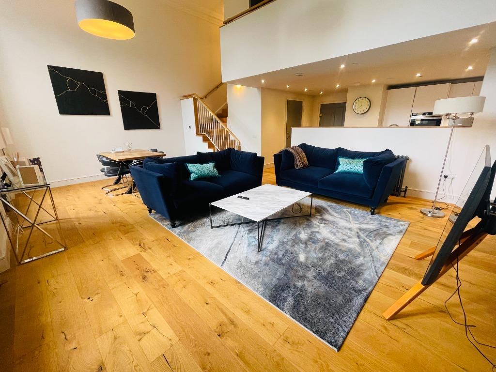 Donaldson Drive, Edinburgh EH12 2 bed flat - £2,600 pcm (£600 pw)