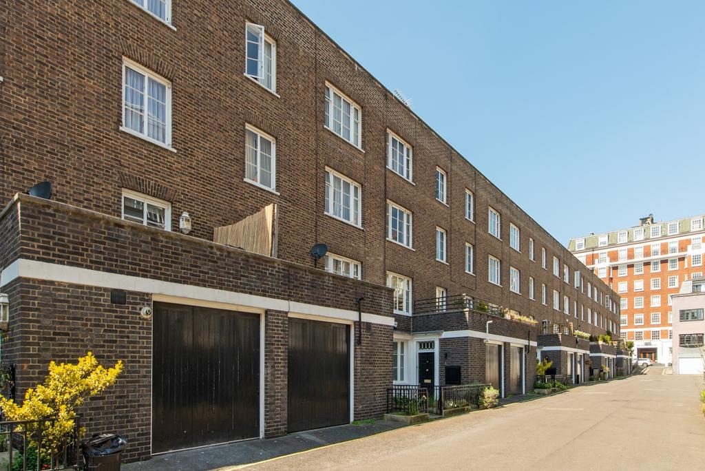 Bryanston Mews West London W1H 3 bed house - £5,200 pcm (£1,200 pw)