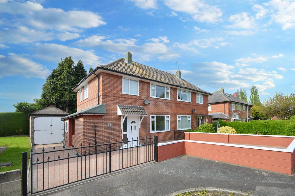 Raylands Place, Leeds 3 bed semi-detached house - £195,000