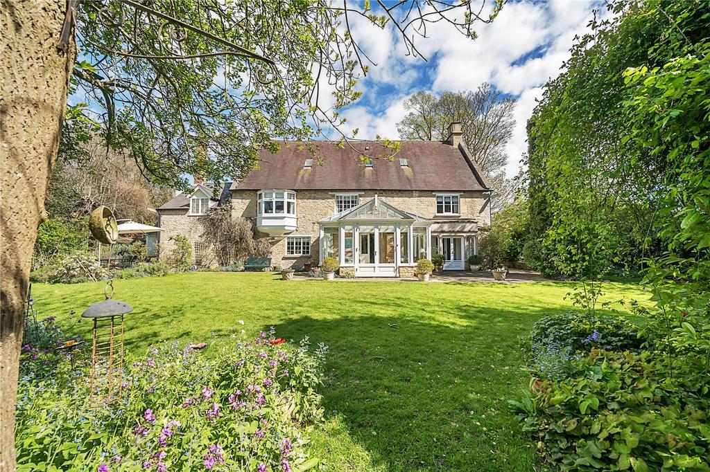 The Manor House, Raunds... 7 bed detached house - £1,000,000