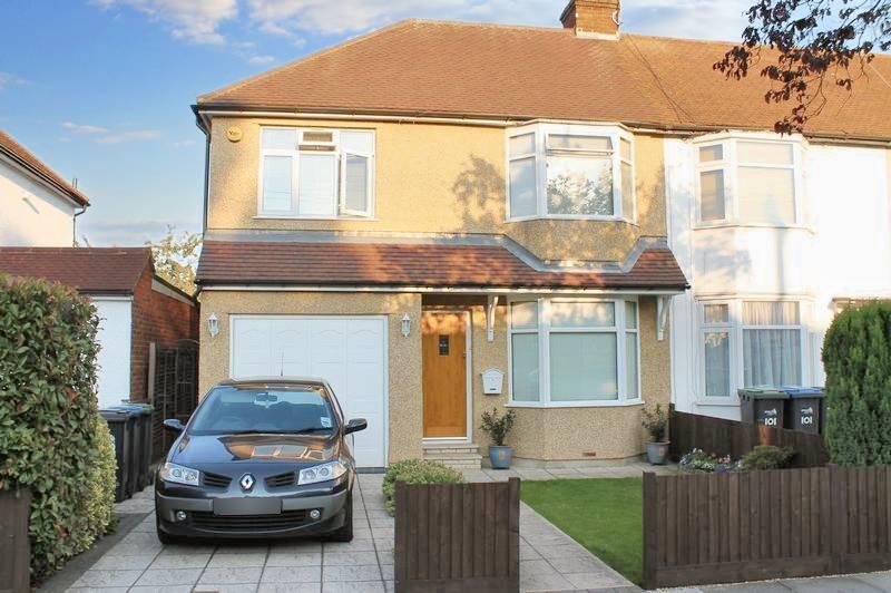 Greenwood Avenue, Enfield EN3 4 bed end of terrace house - £2,400 pcm ...