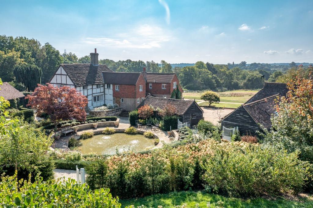 Tanyard Lane, Staplefield, Haywards... 6 bed detached house - £2,950,000
