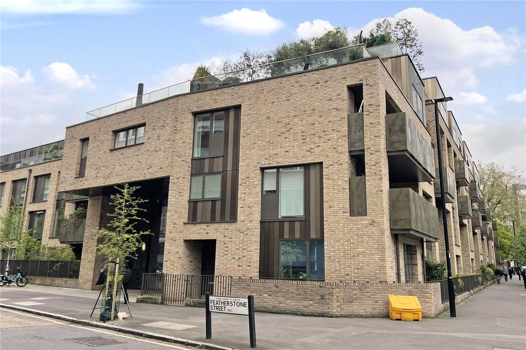 Featherstone Street, London, EC1Y 2 bed apartment - £925,000