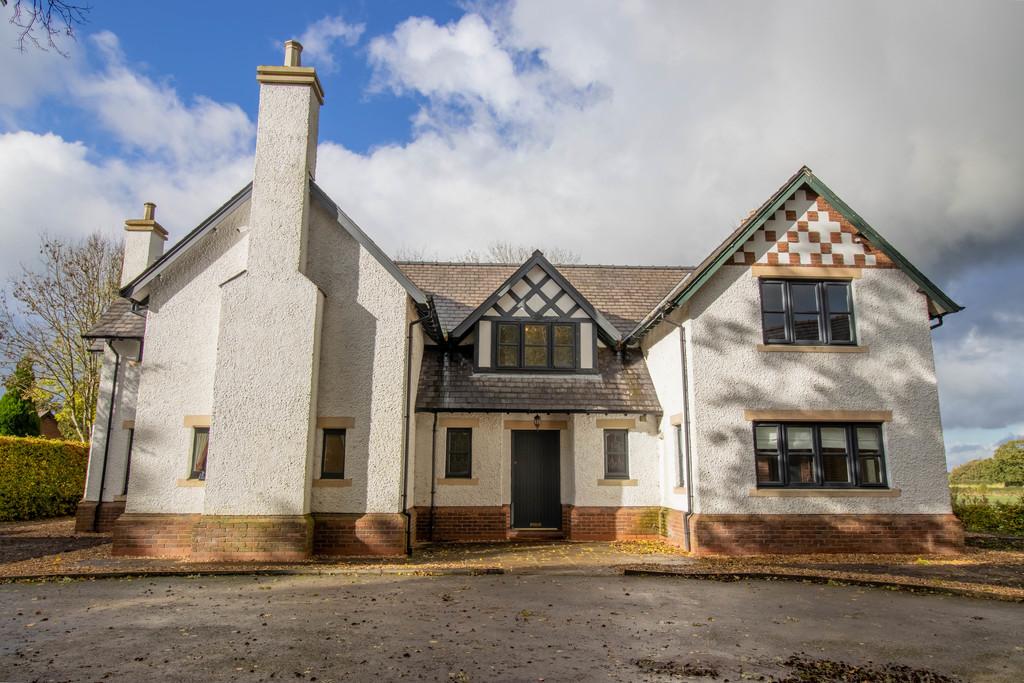 Little Heath Lane, Dunham Massey 6 bed detached house to rent - £5,950 ...