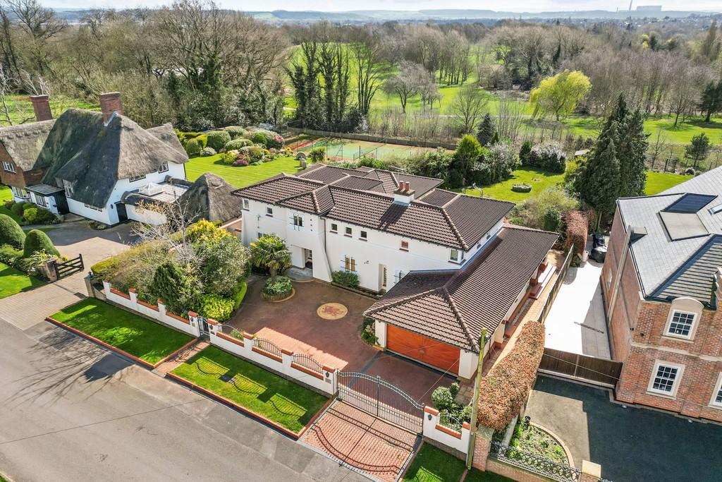 Beeston Fields Drive, NOTTINGHAM NG9 4 bed detached house - £1,399,000