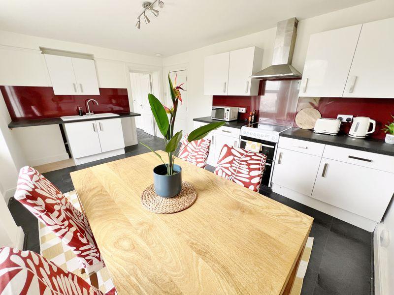Bridge Street, Frome 3 bed apartment - £215,000