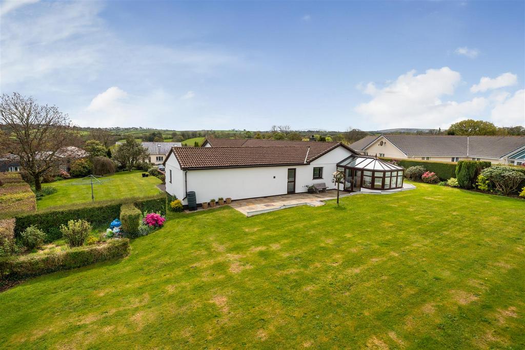 Polyphant, Launceston 4 bed bungalow - £530,000