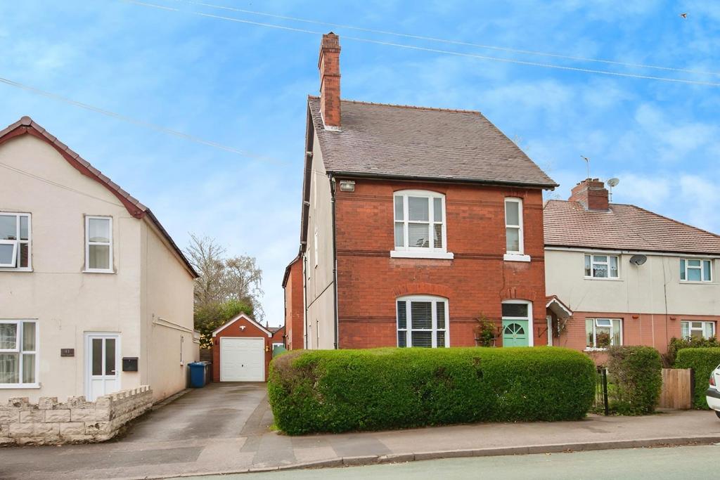 Ironstone Road, Burntwood, WS7 1LZ 6 bed detached house for sale - £450,000