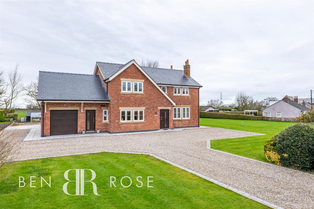 Skip Lane, Preston PR4 4 bed detached house - £1,000,000