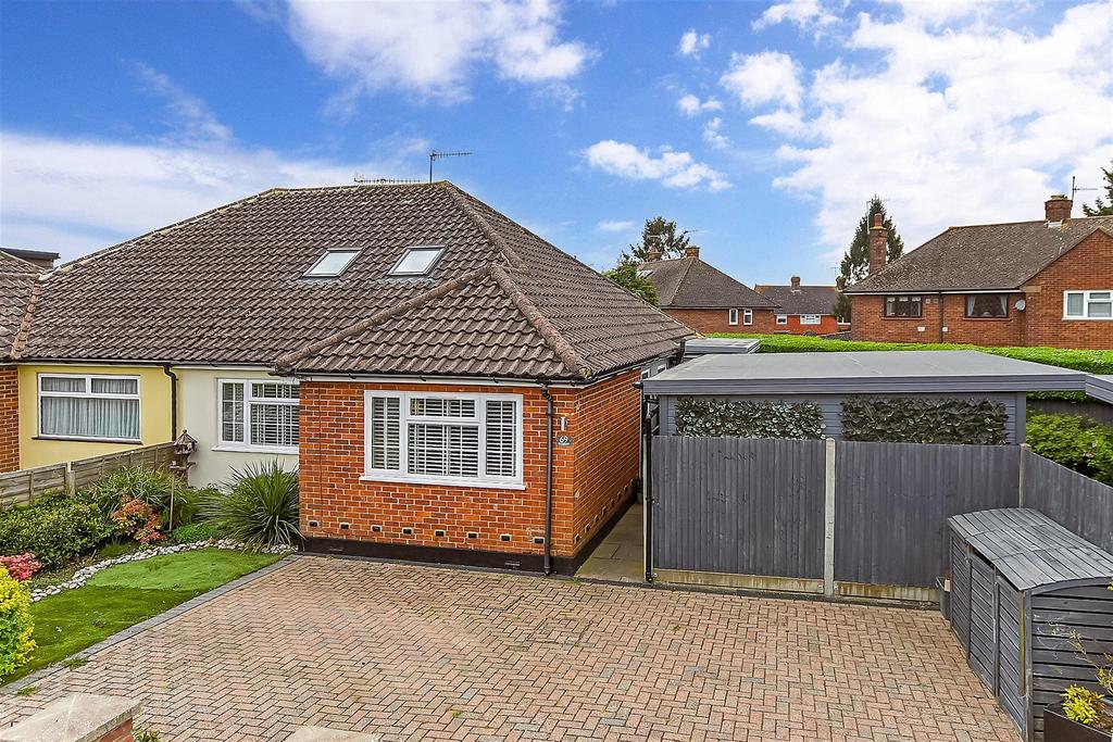 The Crescent, Horley, Surrey 3 bed semi-detached bungalow - £500,000