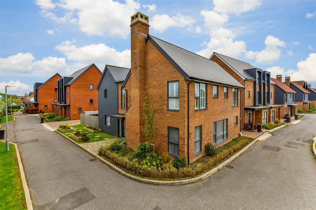 Lakeview Gardens, Chilmington Green... 5 bed detached house for sale ...
