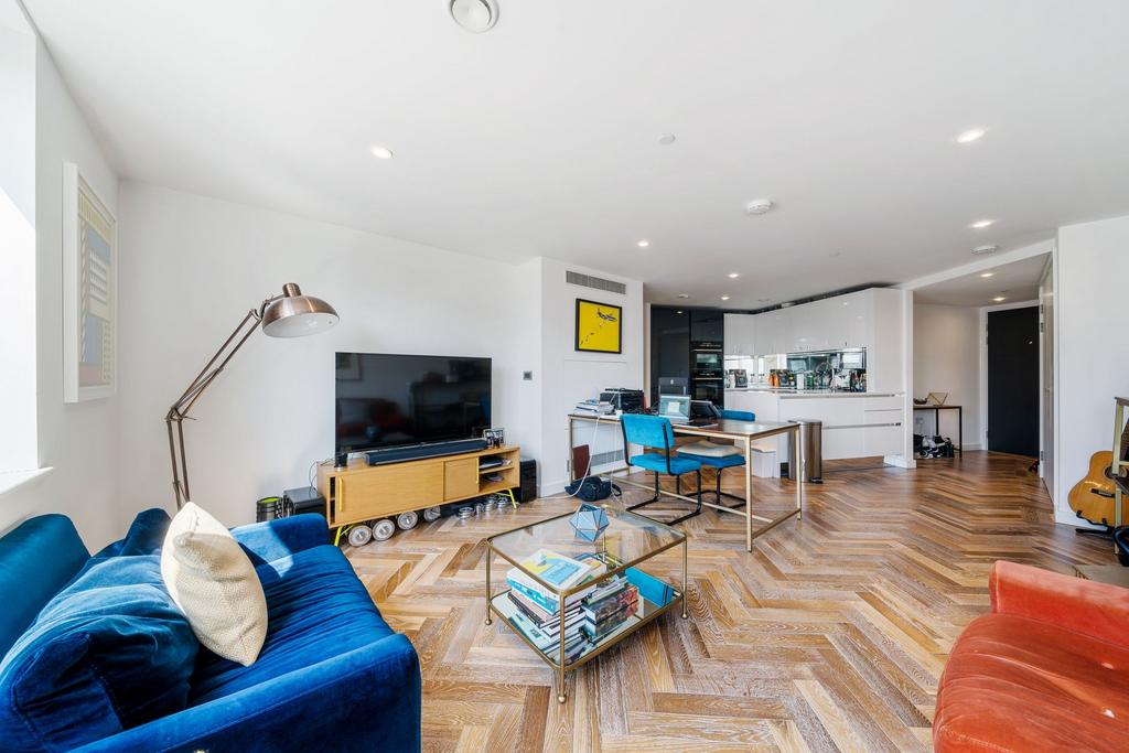 Eagle Point, City Road, London, EC1V 2 bed apartment - £3,900 pcm (£900 pw)