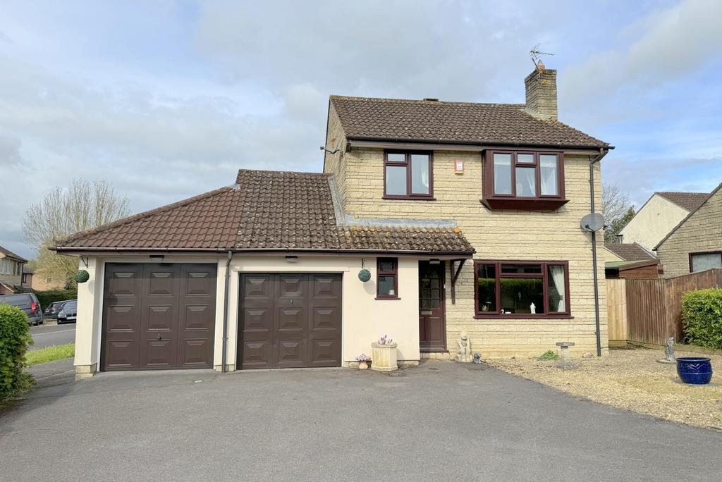 Wincanton, Somerset, BA9 3 bed detached house - £350,000