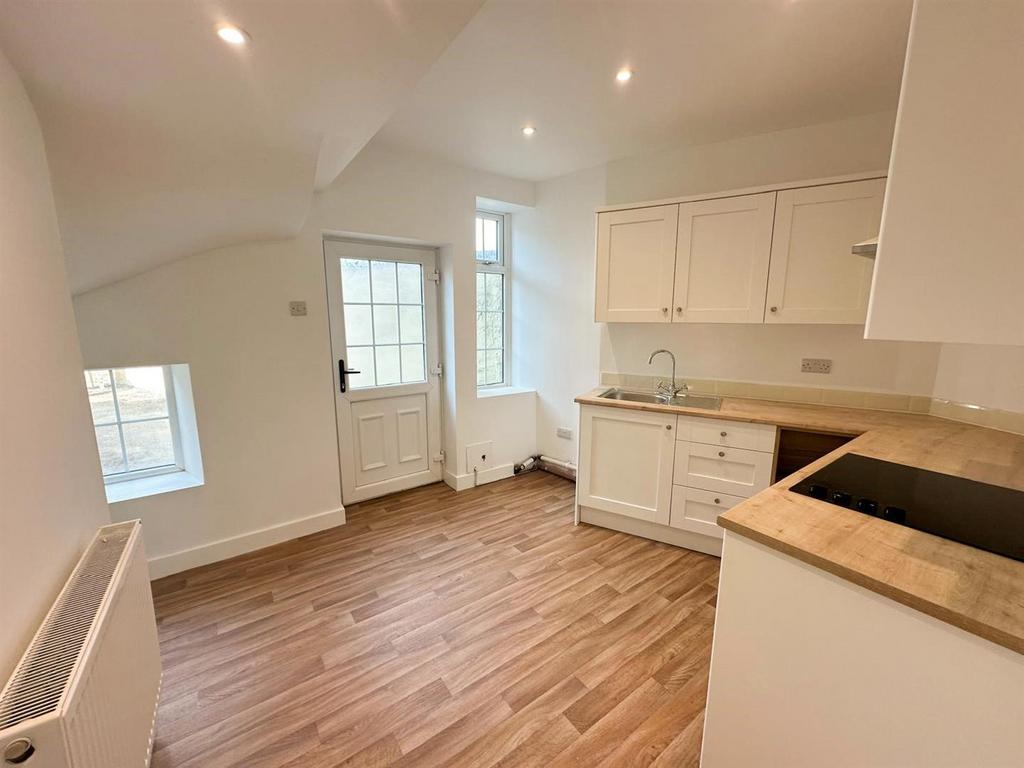Alexandra Court, Skipton, BD23 2RE 2 bed terraced house for sale - £199,950