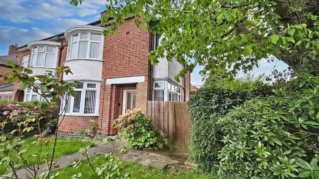 New Way Road, Stoneygate 3 bed semi-detached house for sale - £334,500