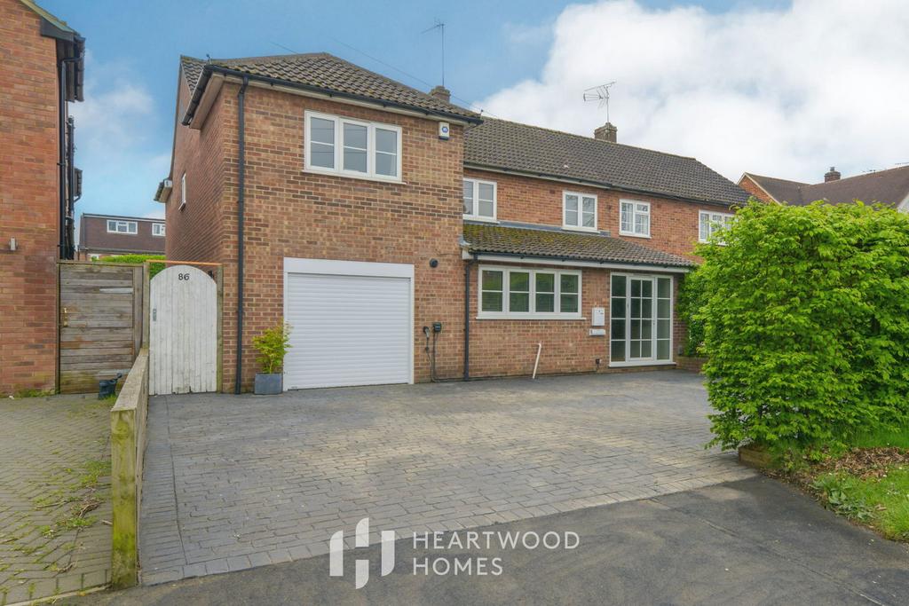 Sandpit Lane, St. Albans, AL4 0BX 5 bed semi-detached house - £1,100,000