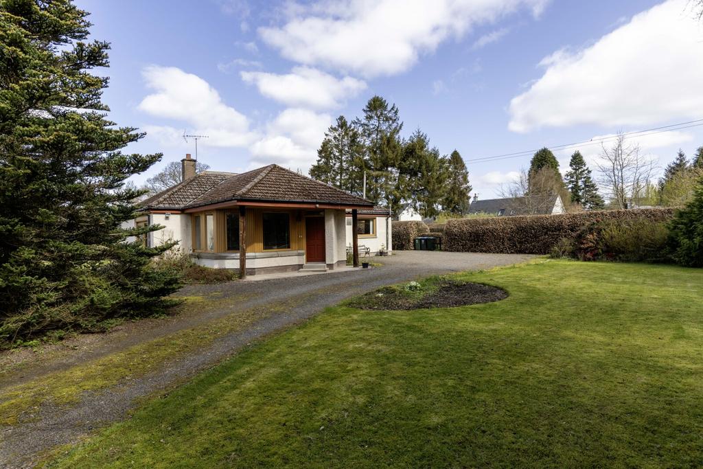 Friar's Cottage, St. Martins, Perth, PH2 3 bed detached house - £350,000