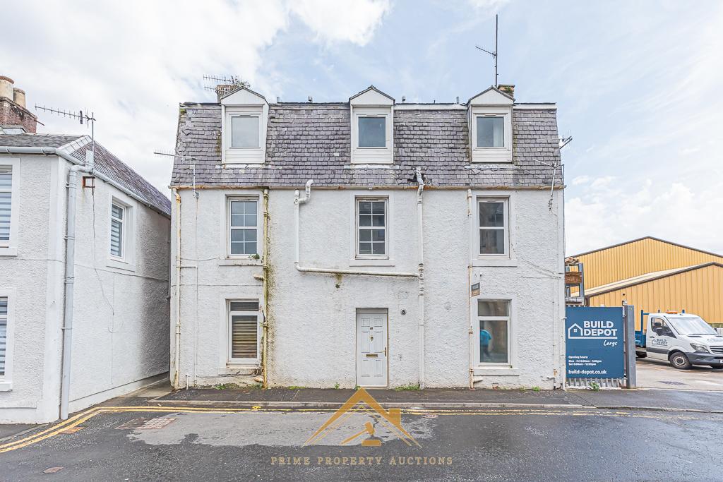 Lade Street, Largs KA30 1 bed flat - £22,000