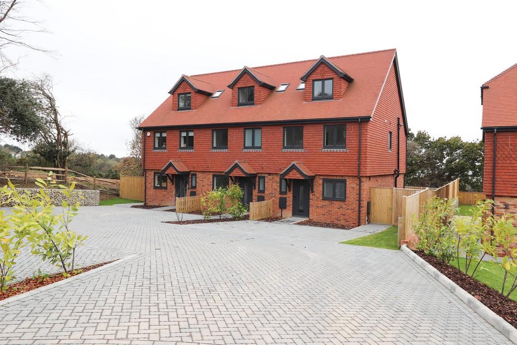 Bradshaw Close, Guestling, TN35 3 bed end of terrace house - £399,950