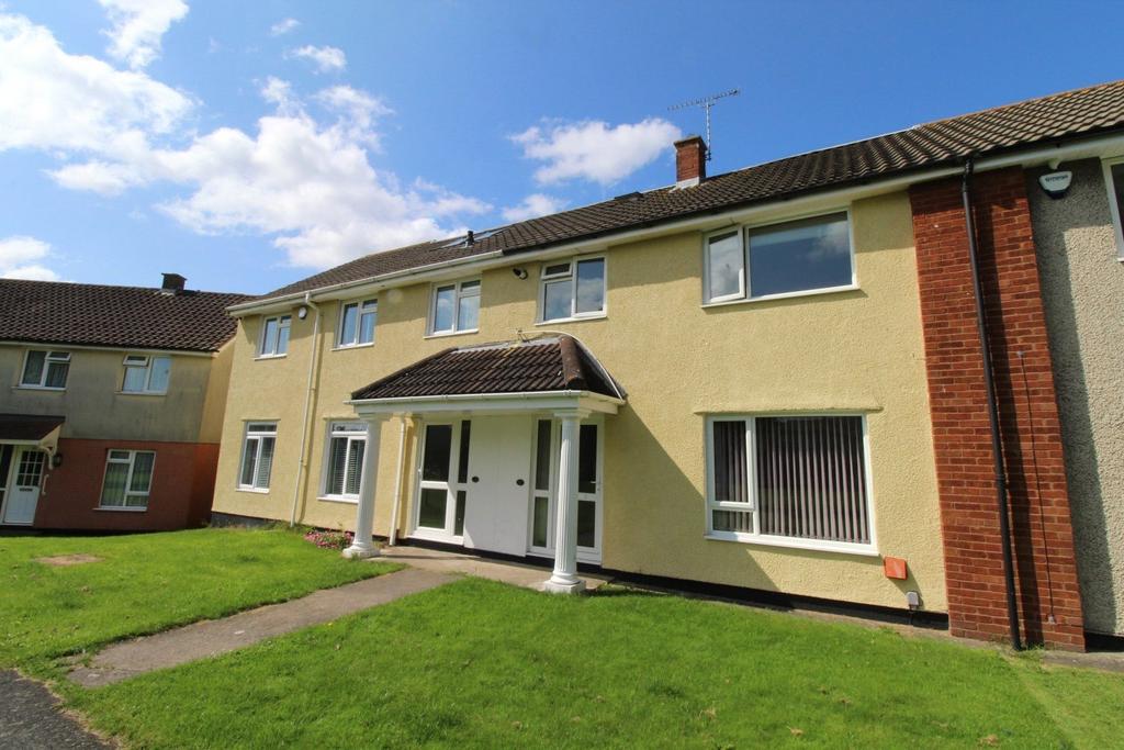 Tidenham Way, Patchway, Bristol... 3 bed terraced house - £285,000