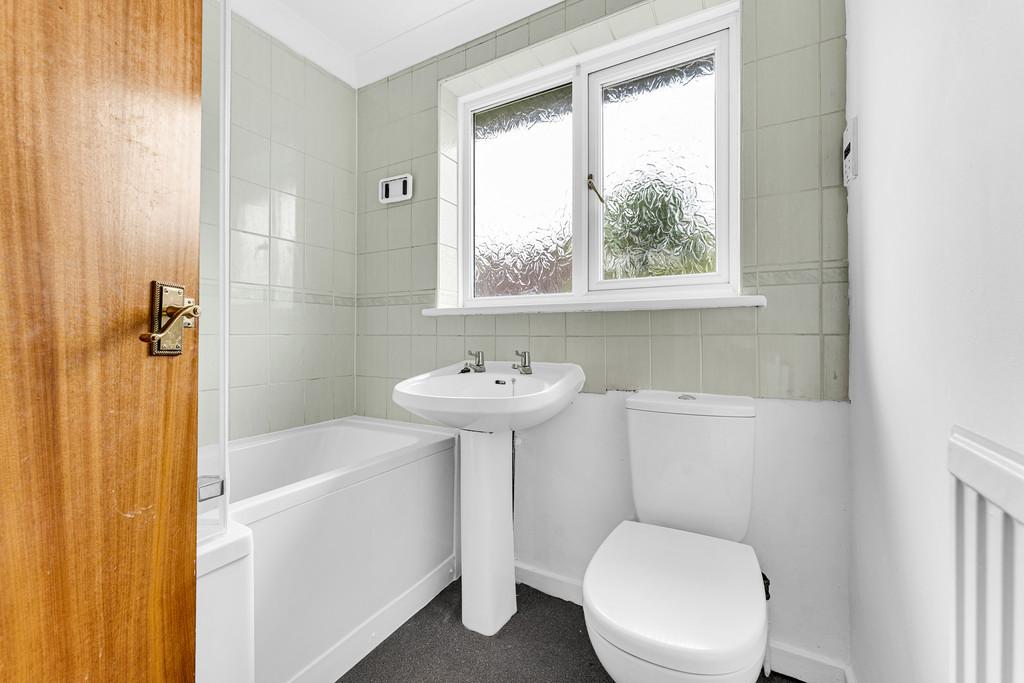 Oakwood, Skelmersdale WN8 3 bed semi-detached house for sale - £180,000