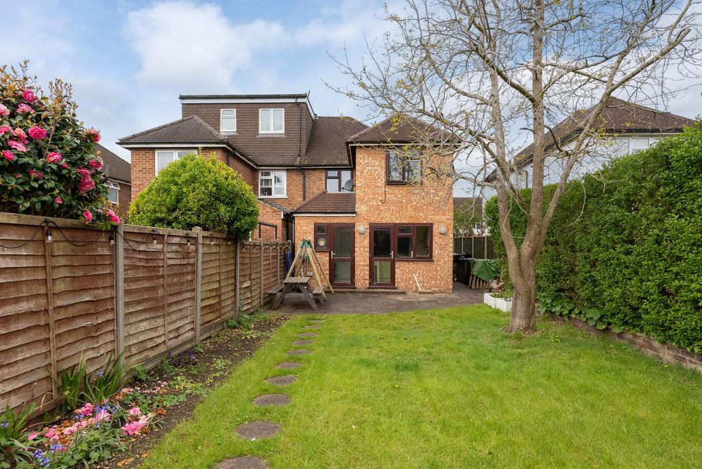 Nutwood Avenue, Brockham 3 bed semi-detached house for sale - £600,000