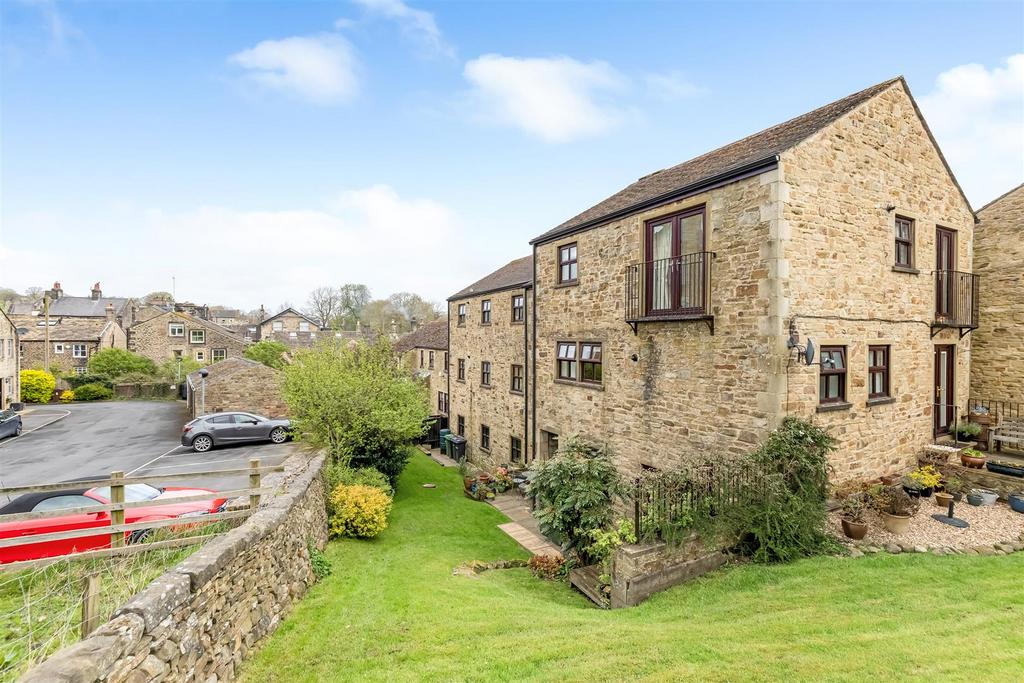 Ridleys Fold, Ilkley LS29 1 bed apartment - £165,000
