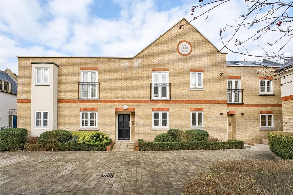 Stables Row, Wanstead 2 bed apartment - £475,000