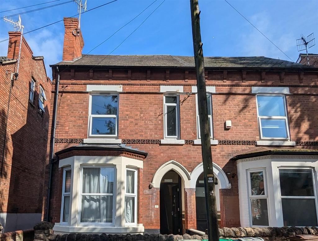 46 Albert Grove, Lenton, Nottingham, ... 1 bed in a house share - £585 ...