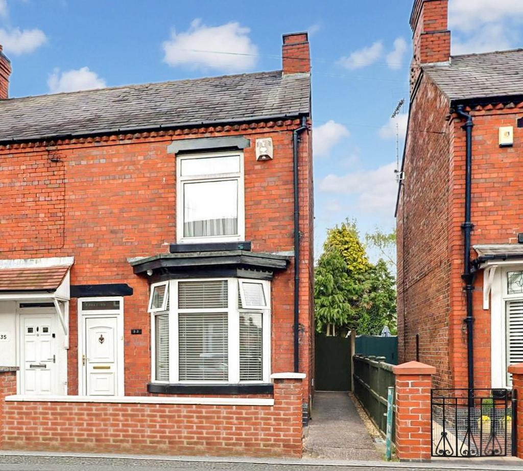 Holland Street, Coppenhall, Crewe 2 bed semi-detached house - £160,000