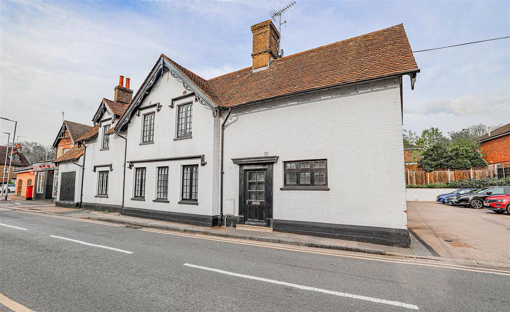 Old Mill Road, Hunton Bridge, WD4 1 bed flat for sale - £270,000