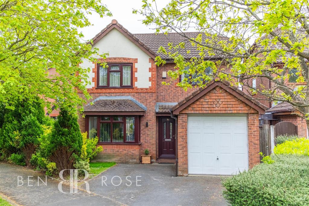 Hampshire Road, Walton-Le-Dale, Preston 4 bed detached house - £289,950