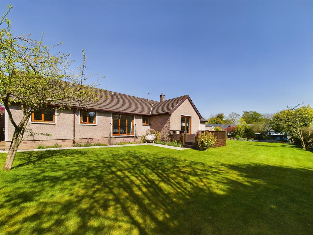 Burnhead Road, Blairgowrie, Perthshire, PH10 4 bed bungalow for sale ...