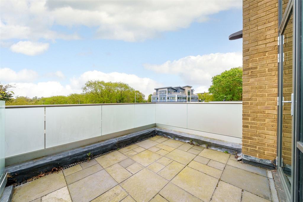 Circa, Bracknell RG12 1 bed apartment - £215,000