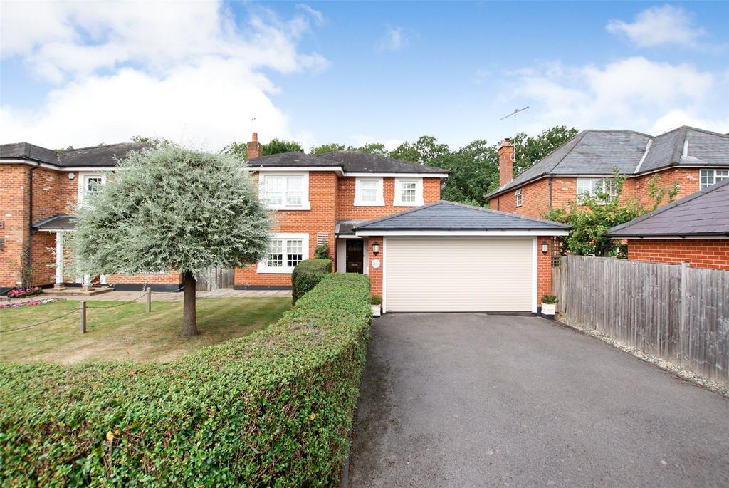 Winchfield Court, Winchfield RG27 4 bed detached house for sale - £845,000