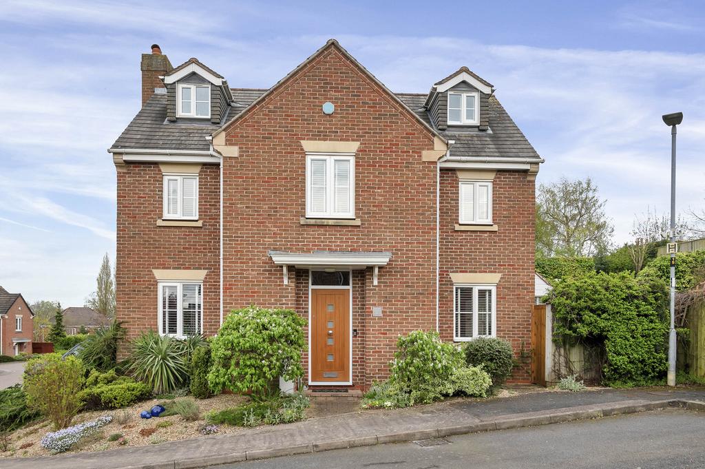 Leicester LE7 5 bed detached house for sale - £525,000
