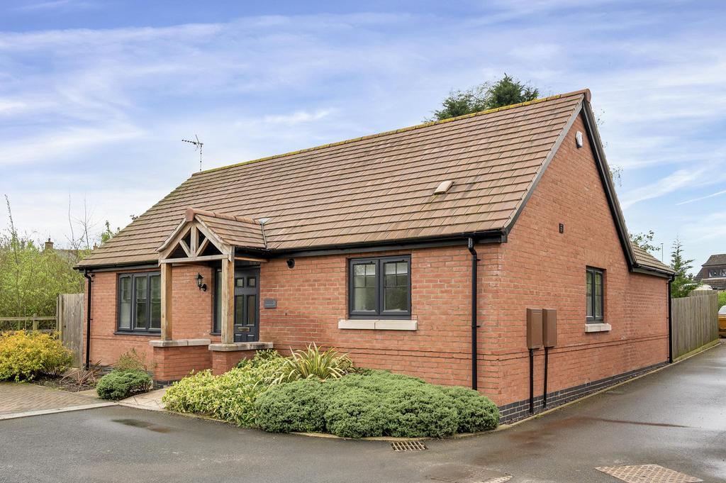 Rothley LE7 2 bed detached bungalow for sale - £355,000