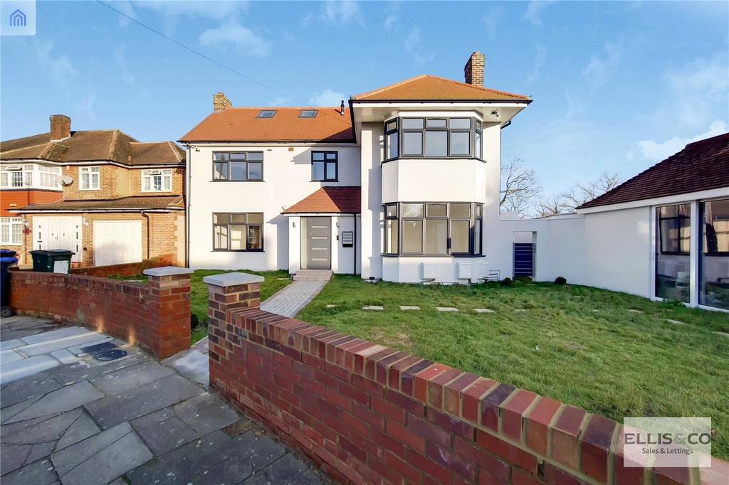 Copland Close, Wembley, HA0 3 bed maisonette to rent - £2,700 pcm (£623 pw)