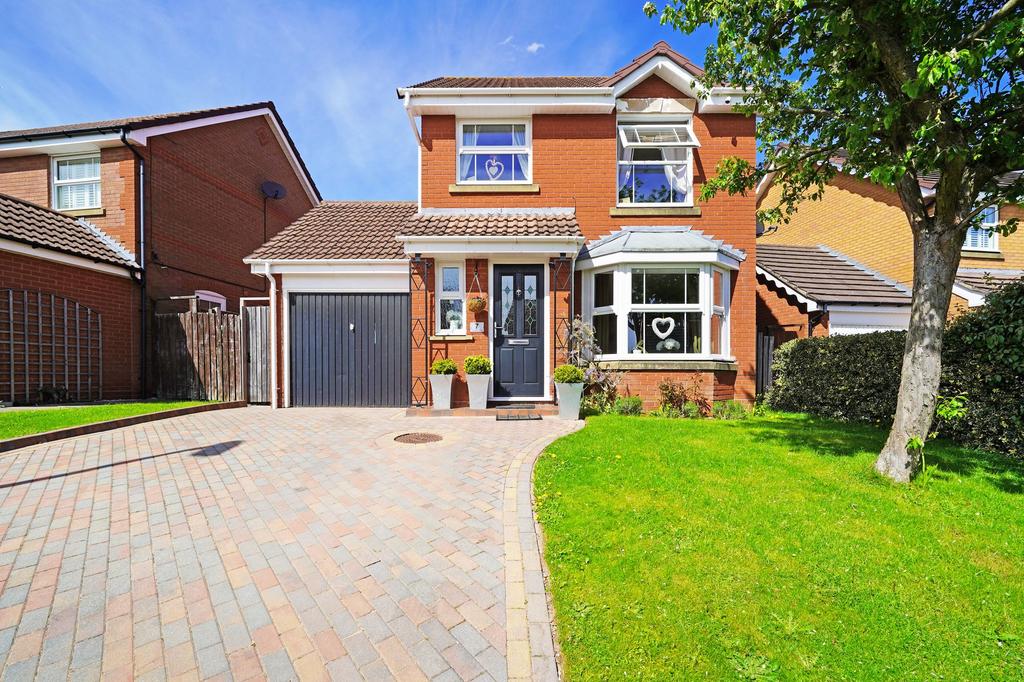 Thorngrove Avenue, Solihull, B91 3 bed detached house - £499,950