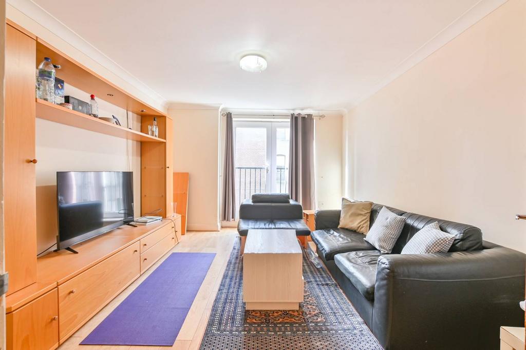 Aria House, Covent Garden, London, WC2B 2 bed flat - £900,000