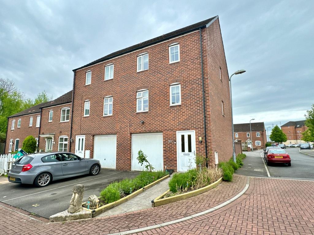 Lysaght Avenue, Newport NP19 3 bed townhouse for sale - £250,000