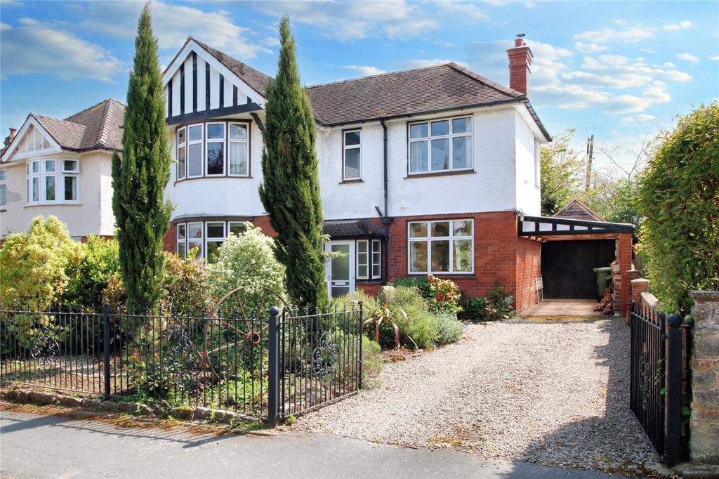 Kent Avenue, Ross-on-Wye... 3 bed detached house - £1,400 pcm (£323 pw)