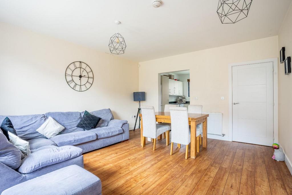 Derwent Way, York 3 bed end of terrace house for sale - £180,000