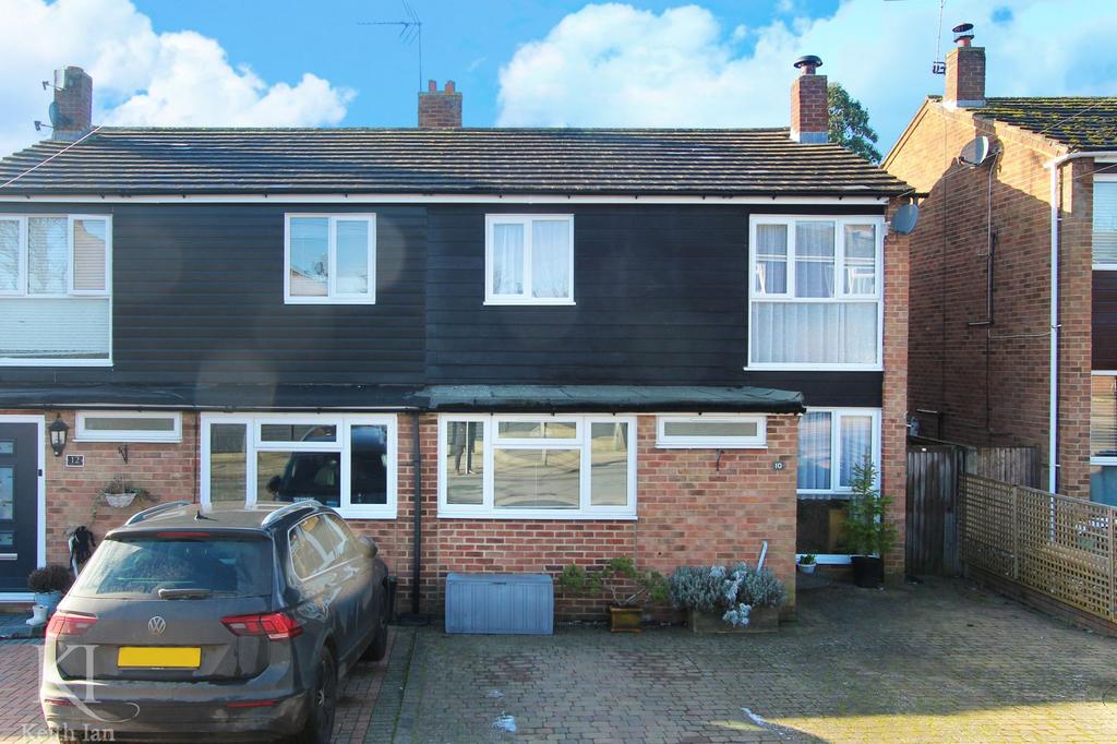 Whiteley Close, Dane End, SG12 4 bed semi-detached house - £465,000