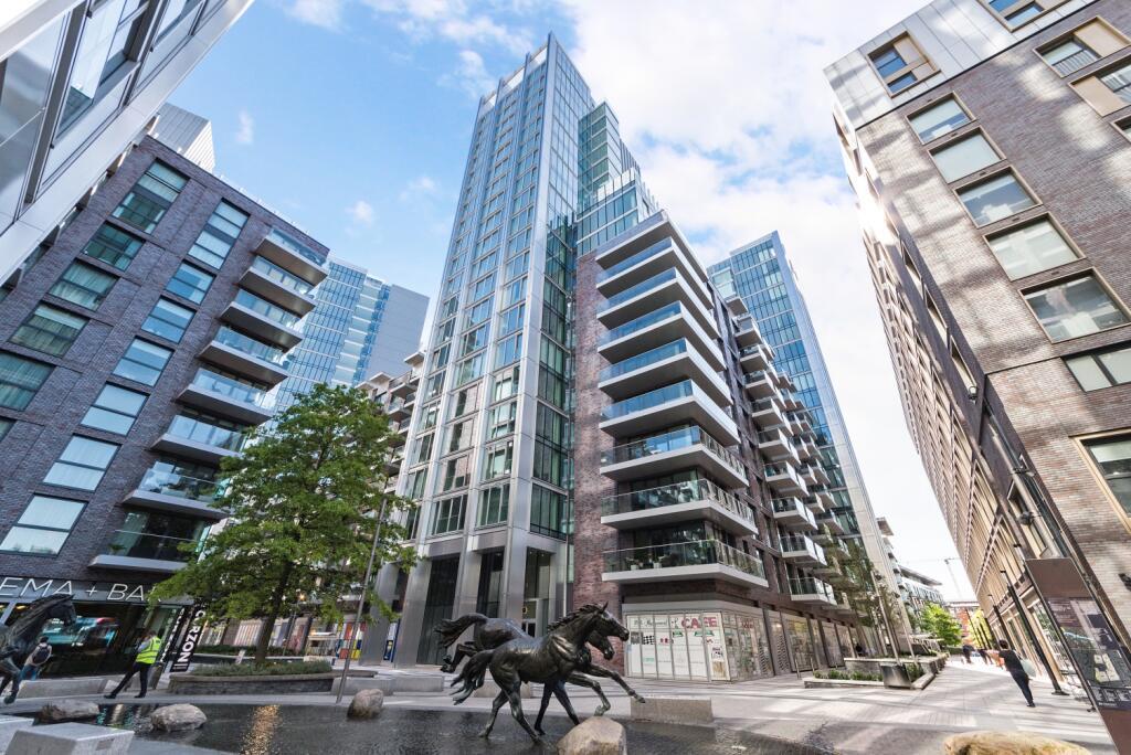 Neroli House, 4 Piazza Walk, London E1 1 bed flat - £3,250 pcm (£750 pw)