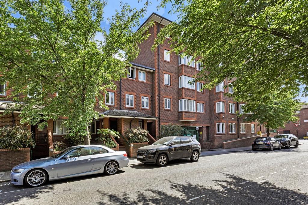 Broadley Terrace London NW1 2 bed apartment - £3,150 pcm (£727 pw)