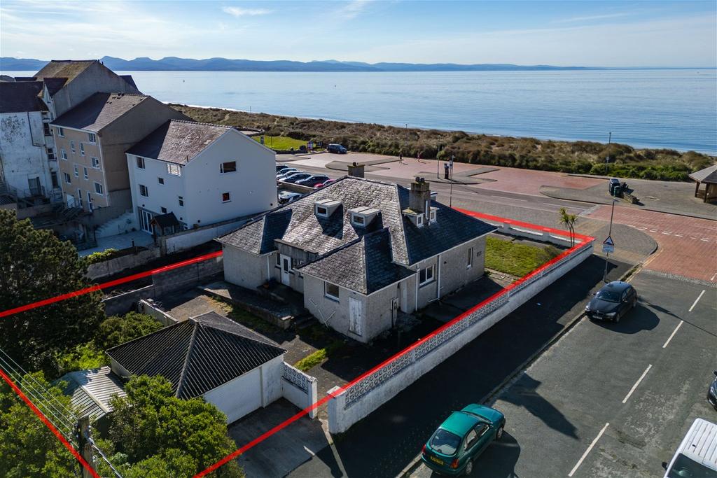 South Beach, Pwllheli, LL53 5 bed detached house for sale - £425,000